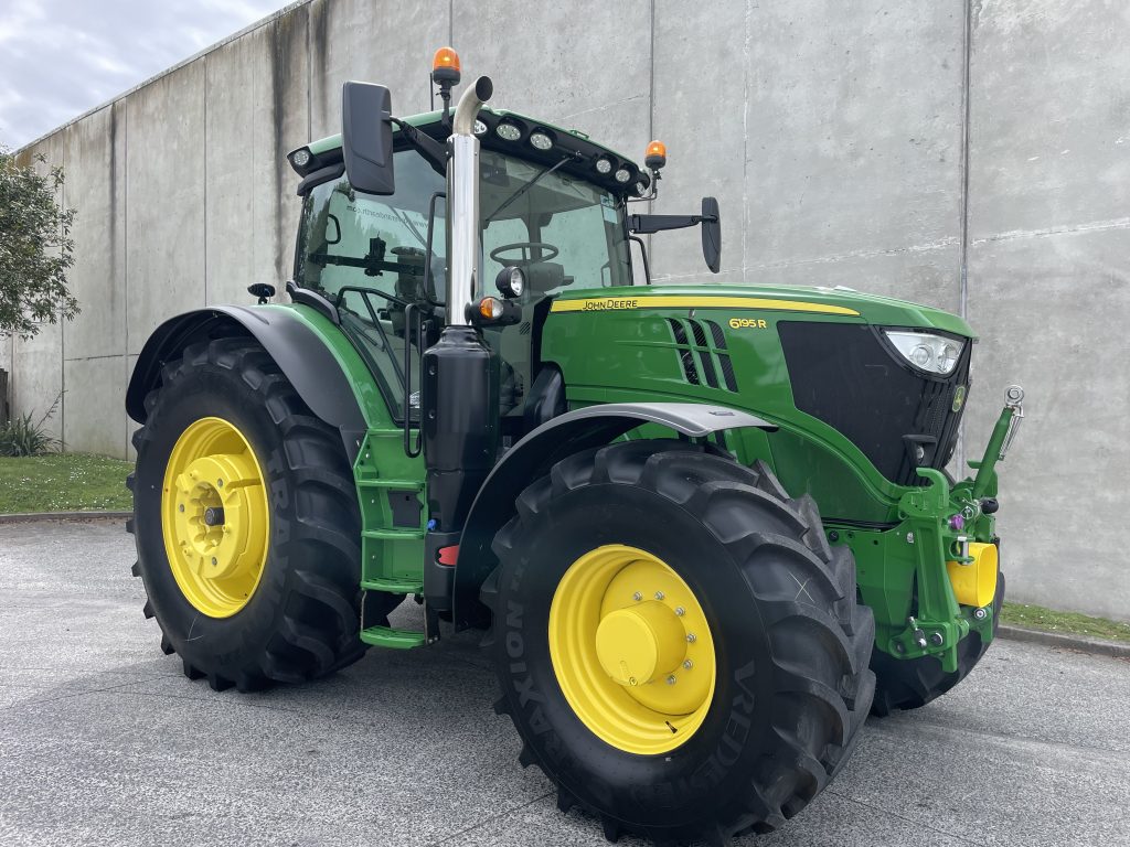 2022 John Deere 6195R - Power & Earth
